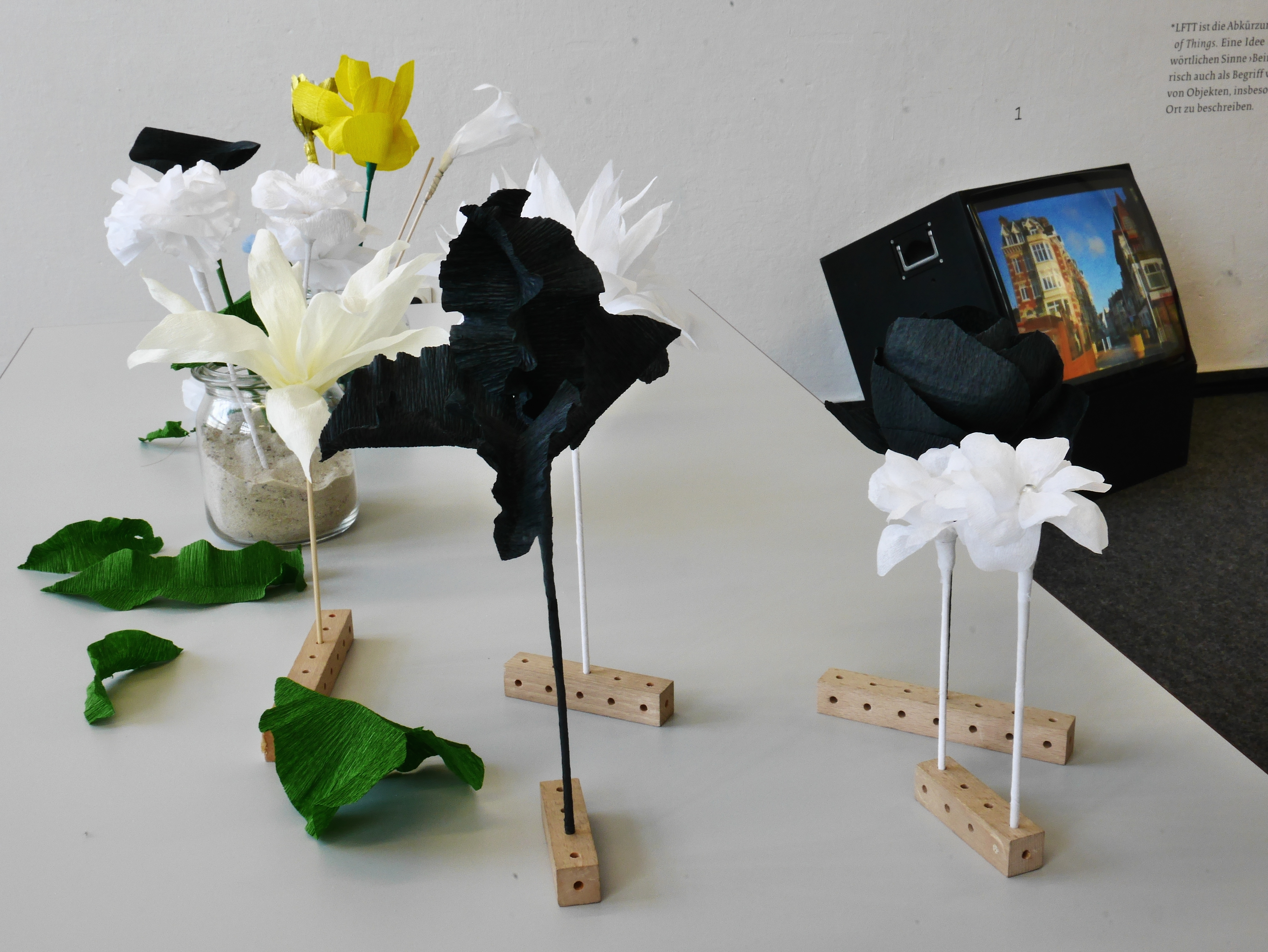 PAPER CUTTING WORKSHOP IN BRACKWEDE DISTRICT LIBRARY | THE LFTT LIBRARY
